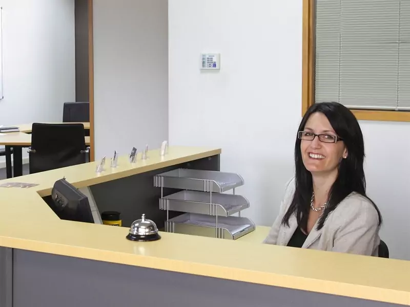 Receptionist & Outstanding Customer Service